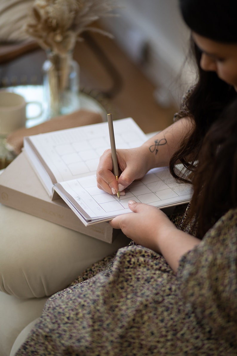 Neutral Minimalistic Pen Set, Luxury Pens, Aesthetic Pens, Beige Pens ...