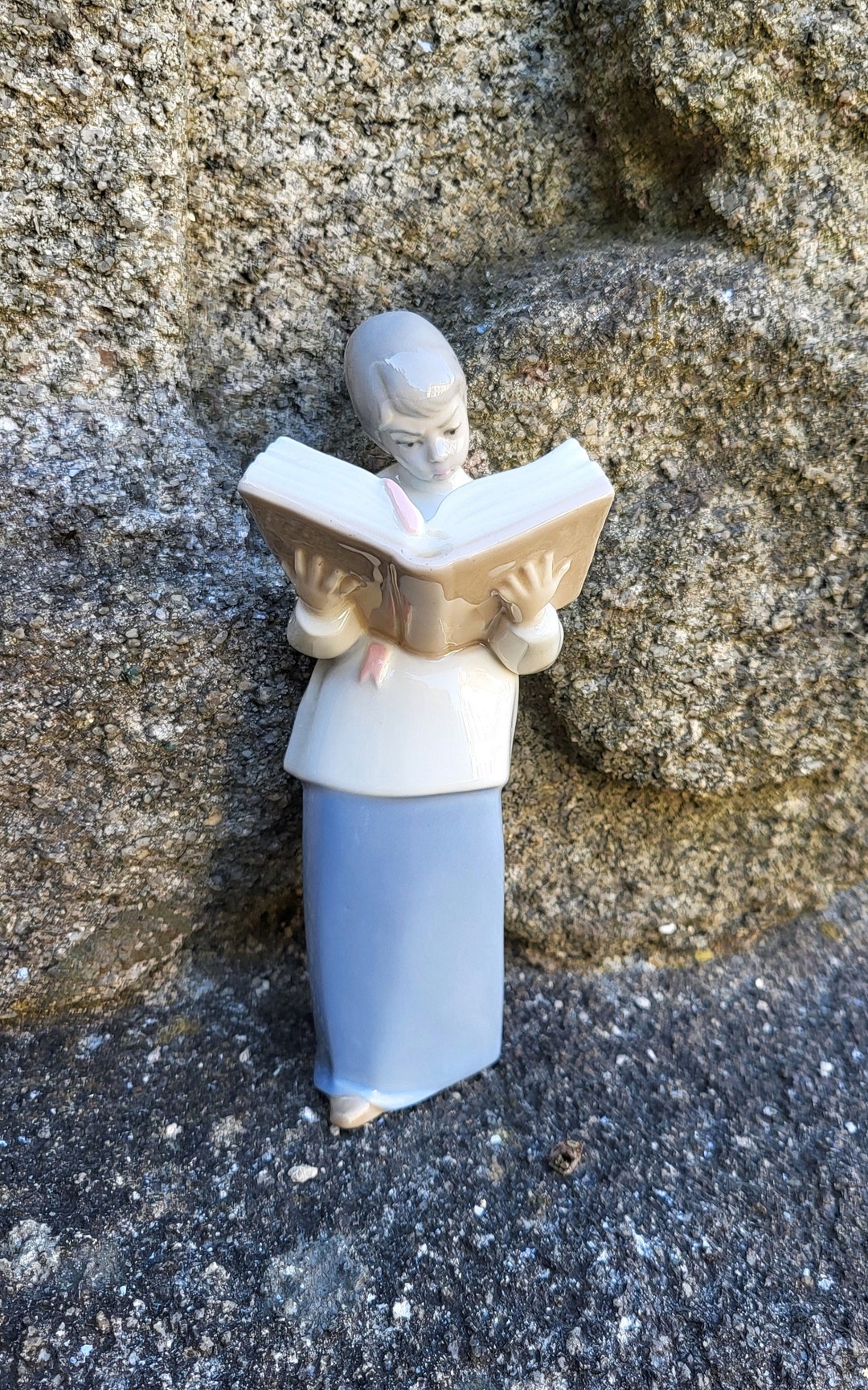 Porcelain Figurine Juan Huerta Choir Boy With Open Bible in Blue Tunic ...