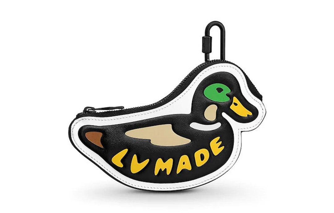 LOUIS-VUI.TTON Coin Card Bag Coated Duck Duck Style Fashion Fun ...