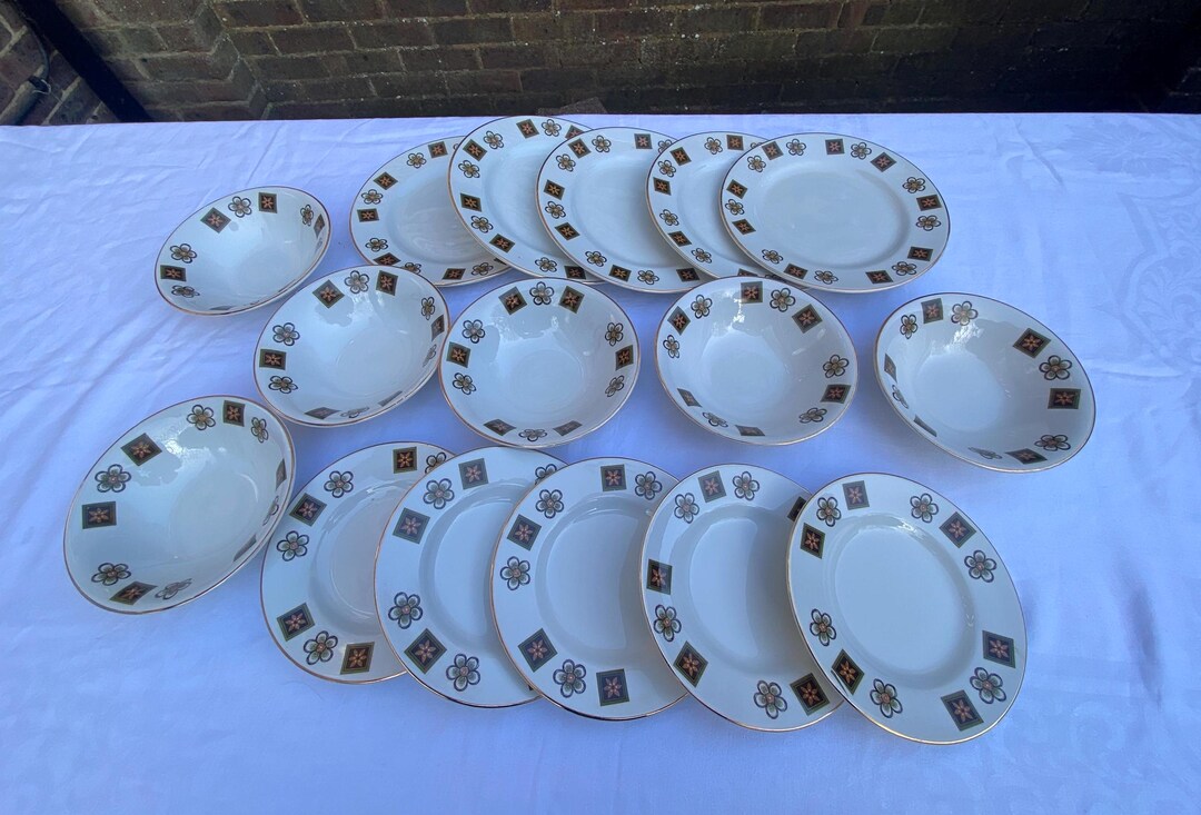 Vintage Barratts Delphatic White Dinnerware Set, Floral Retro Tableware ...