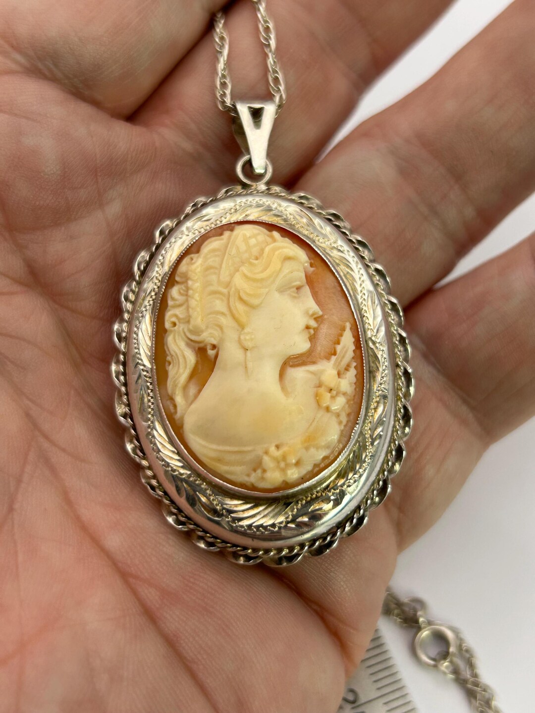 Gorgeous Vintage 1975 Full Hallmarks Ladge Silver Cameo Locket Pendant ...