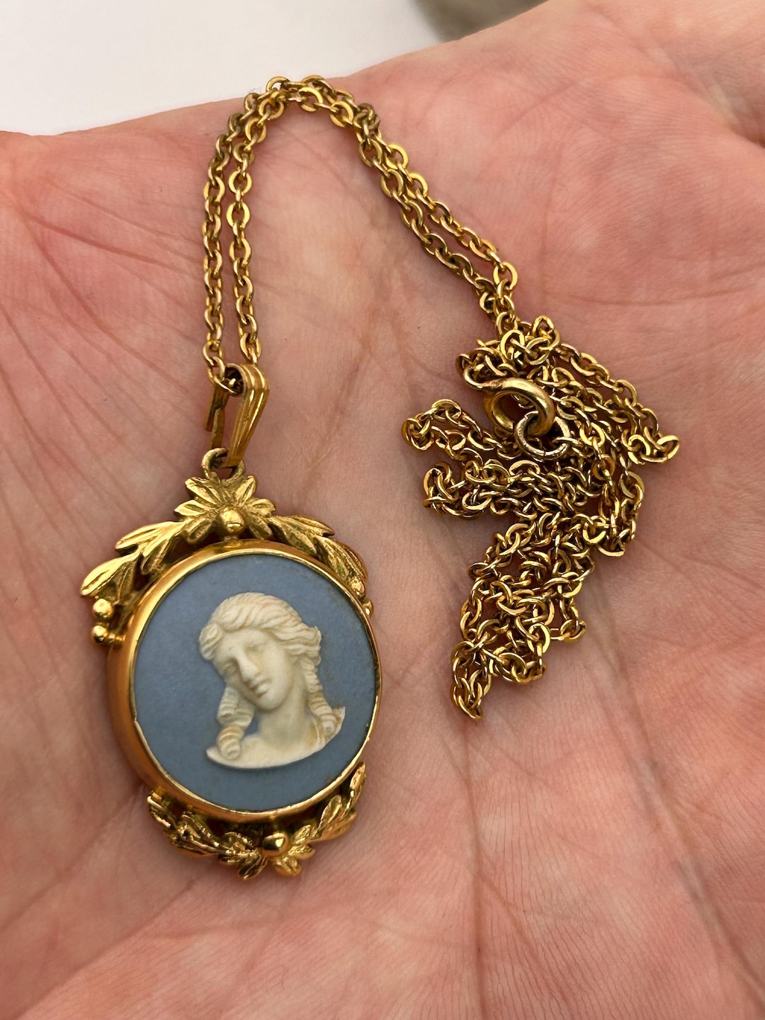 Vintage 1960s Wedgewood Jasperware Porcelain Cameo Necklace Pendant - Etsy