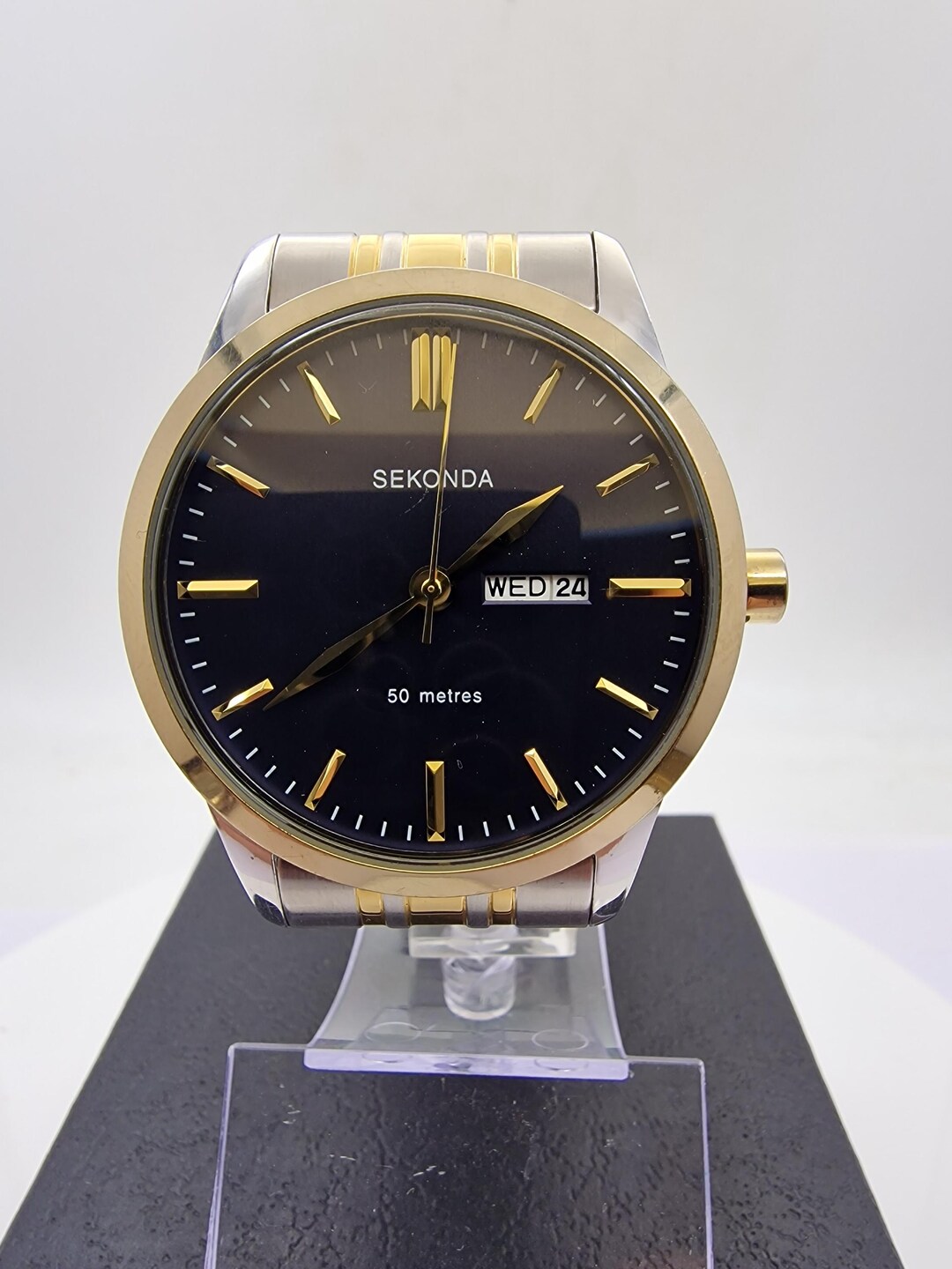 A Elegant Sekonda Mens Watch Model NK3285. With Black Leather Strap. E9 ...