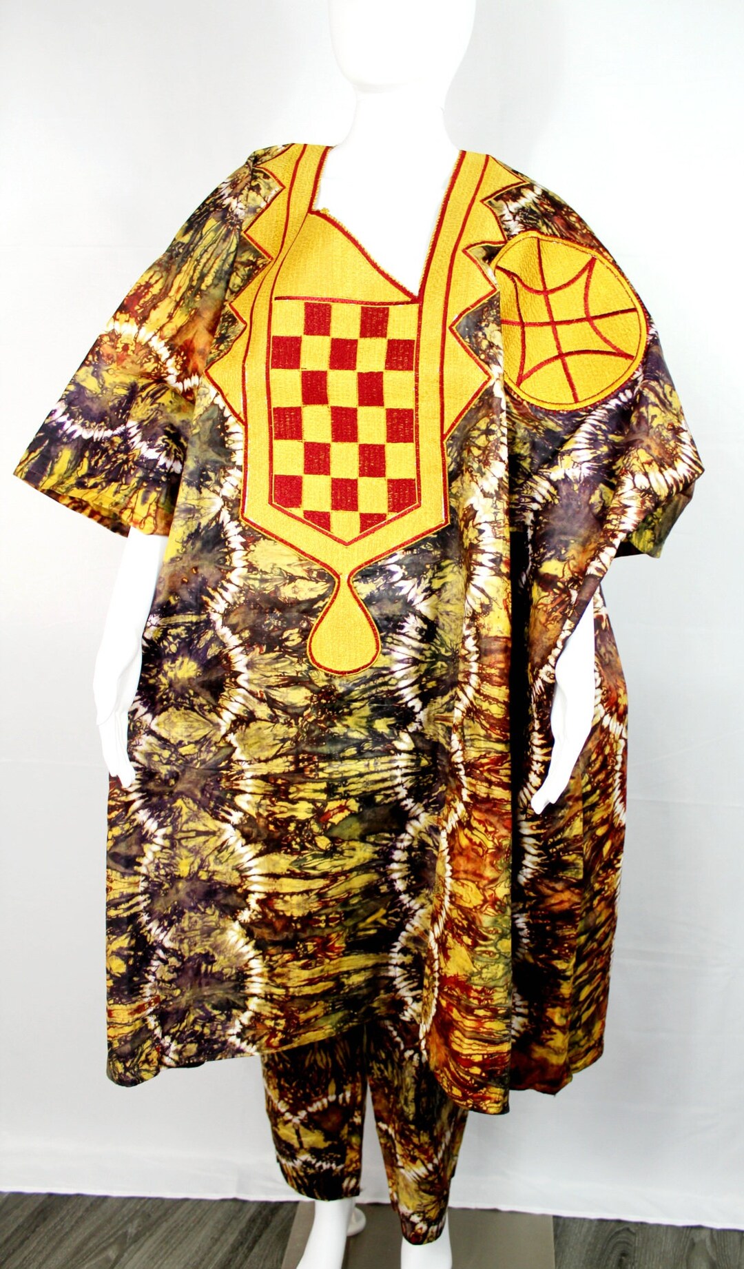 African Tye and Dye Embroidery Outfit XL, XXL - Etsy
