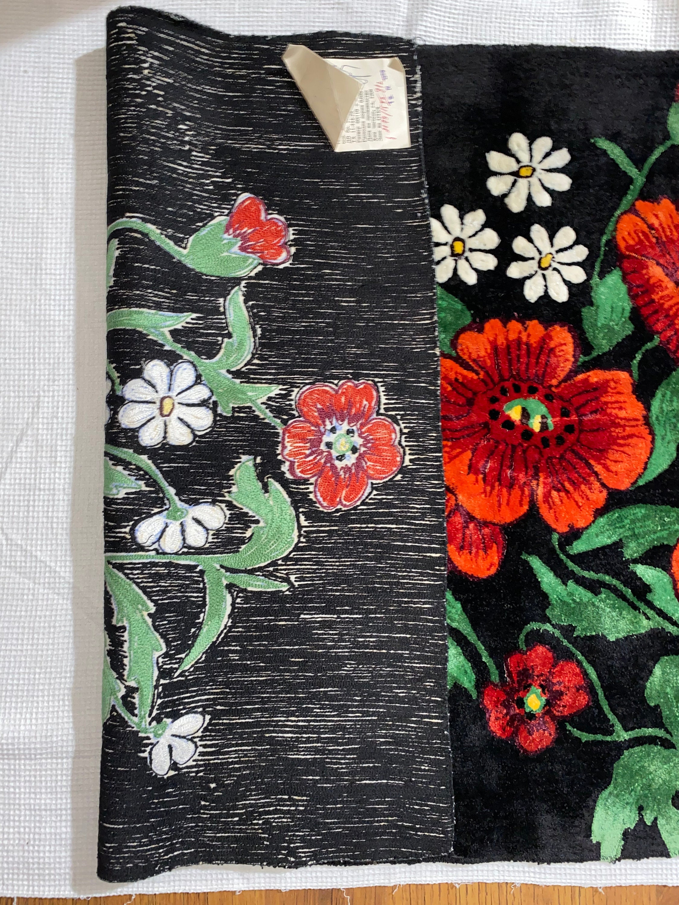 Vintage Wall Rug, Country Decor, Plush Tapestry, Poppies Wall Rug ...