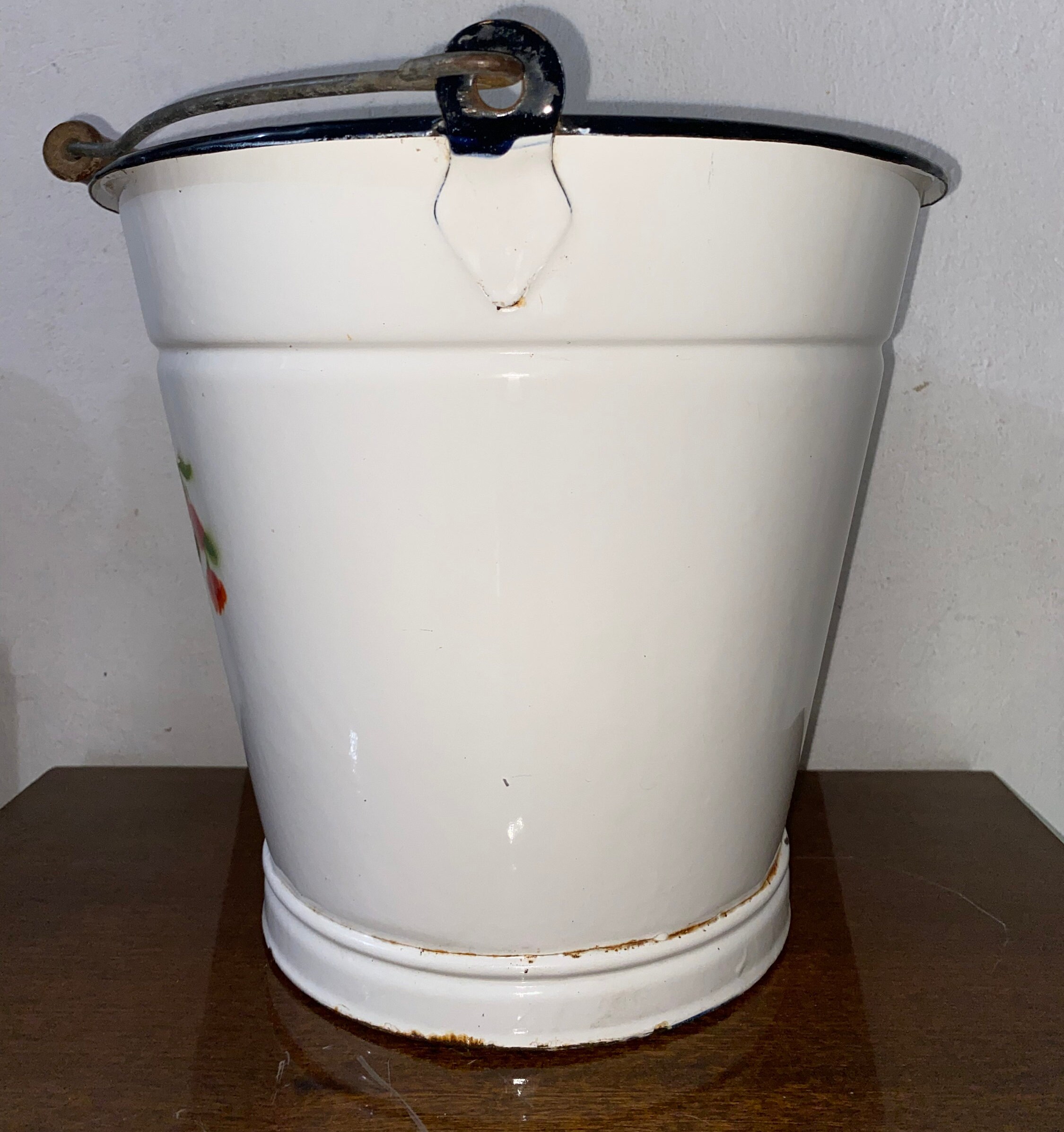Old Metal Bucket, Enameled Bucket With Handle, Large Container With ...