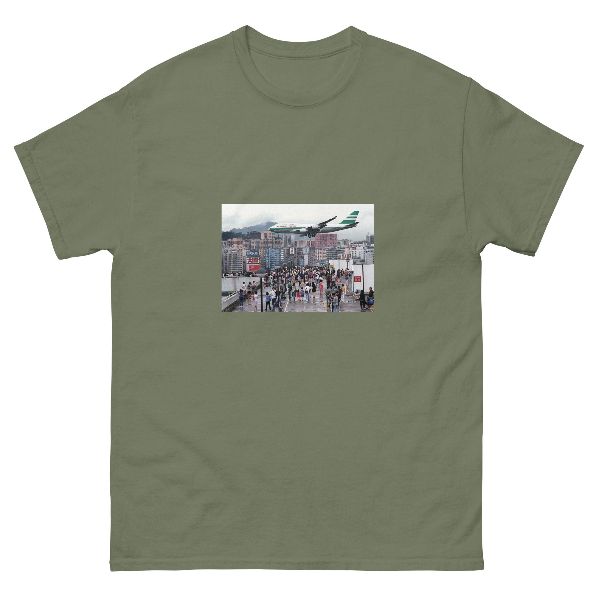 Cathay Pacific Boeing 747 Kai Tak Hong Kong Landing Men's Classic Tee ...