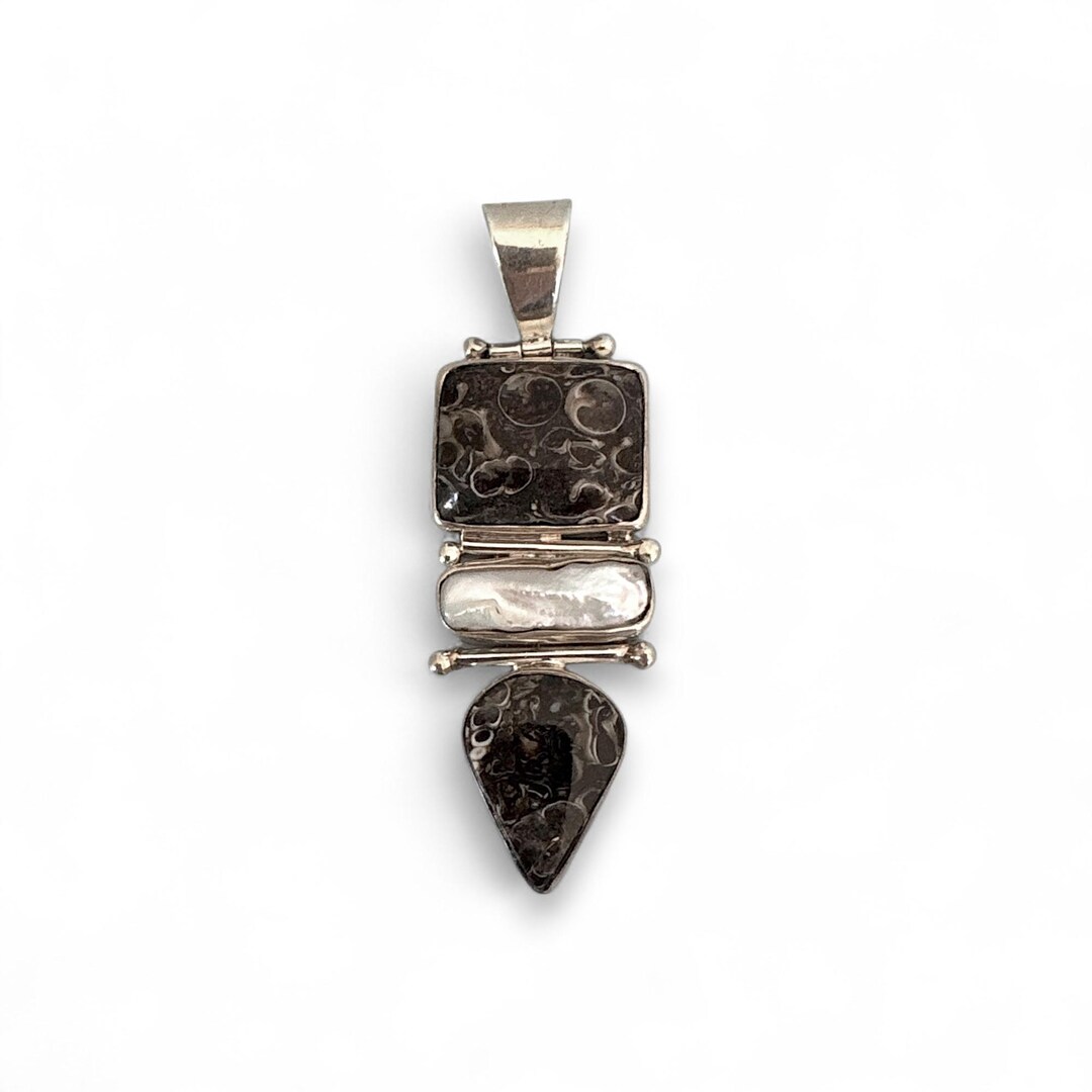Vintage Blister Pearl and Turtella Agate Jasper Pendant in a Hand ...