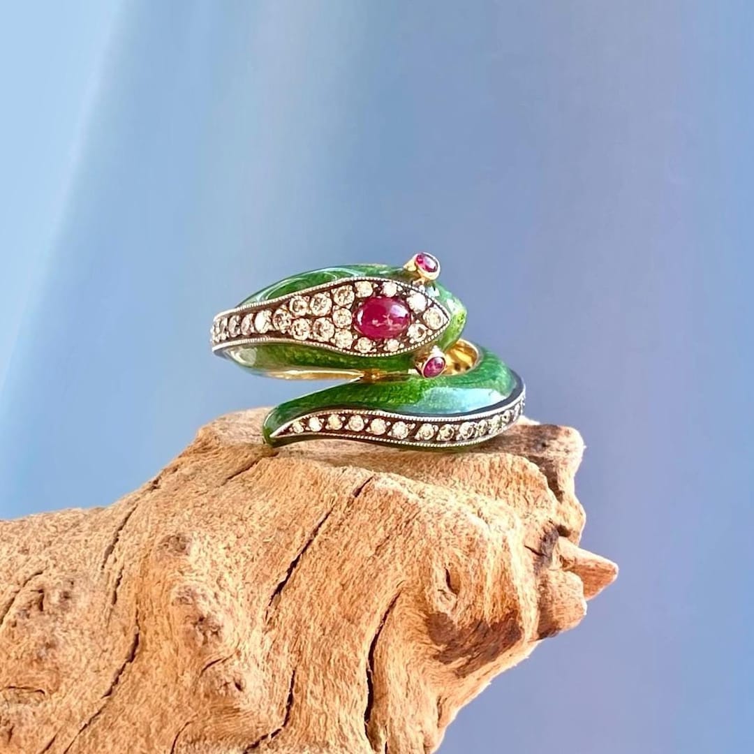 Estate Vintage 18K Gold Snake Ring in Beautiful Green Enamel, Diamonds, Cabochon Rubies ...