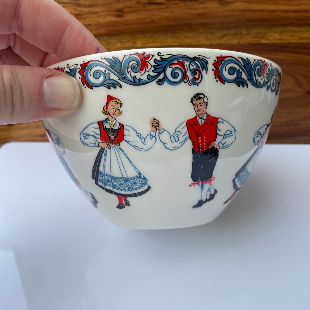 Vintage Figgjo Porcelain Serving Bowls With Norwegian Folk Dancers in ...