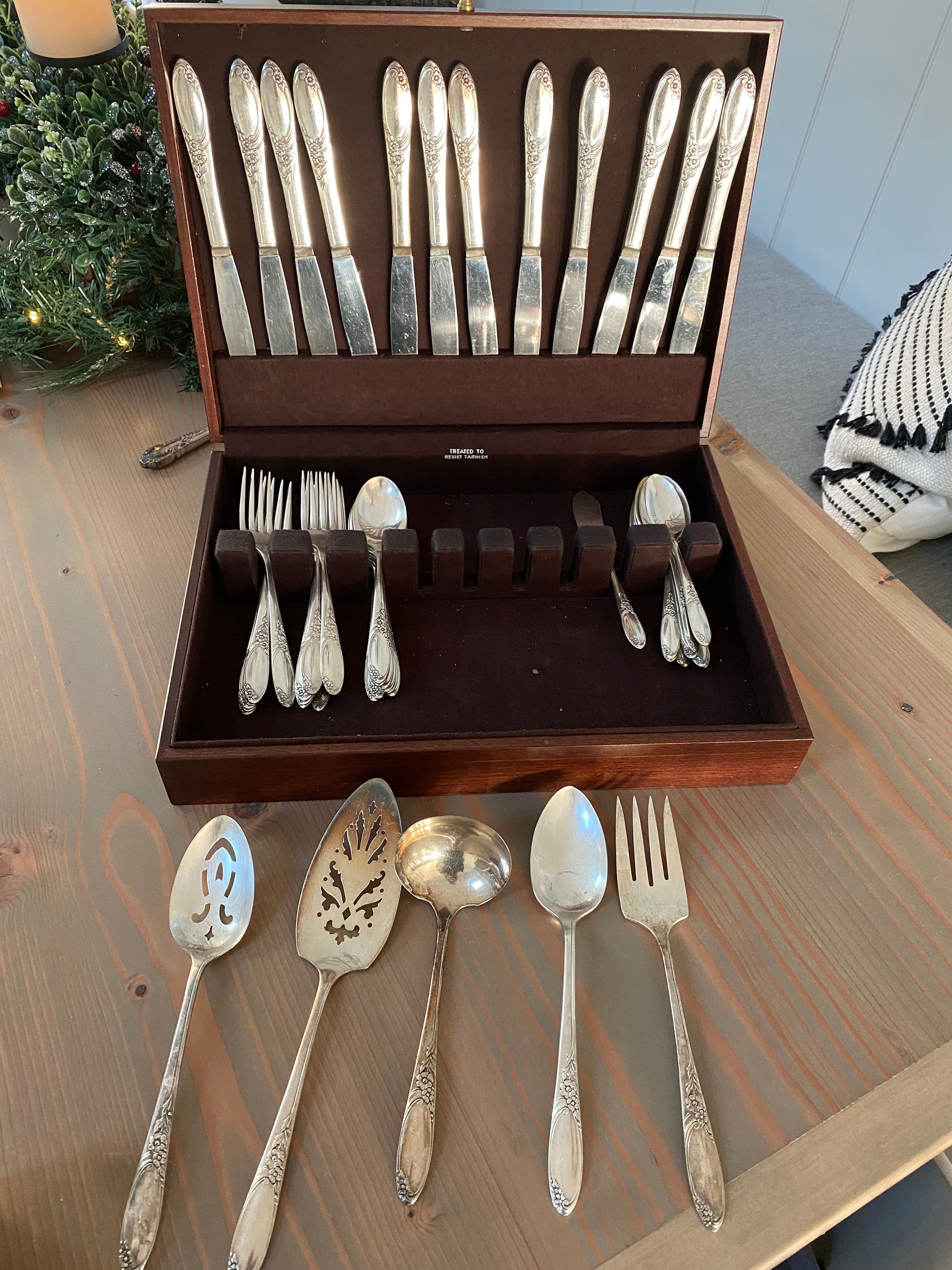 49 Piece WM Rogers Oneida Ltd. Silver - Etsy