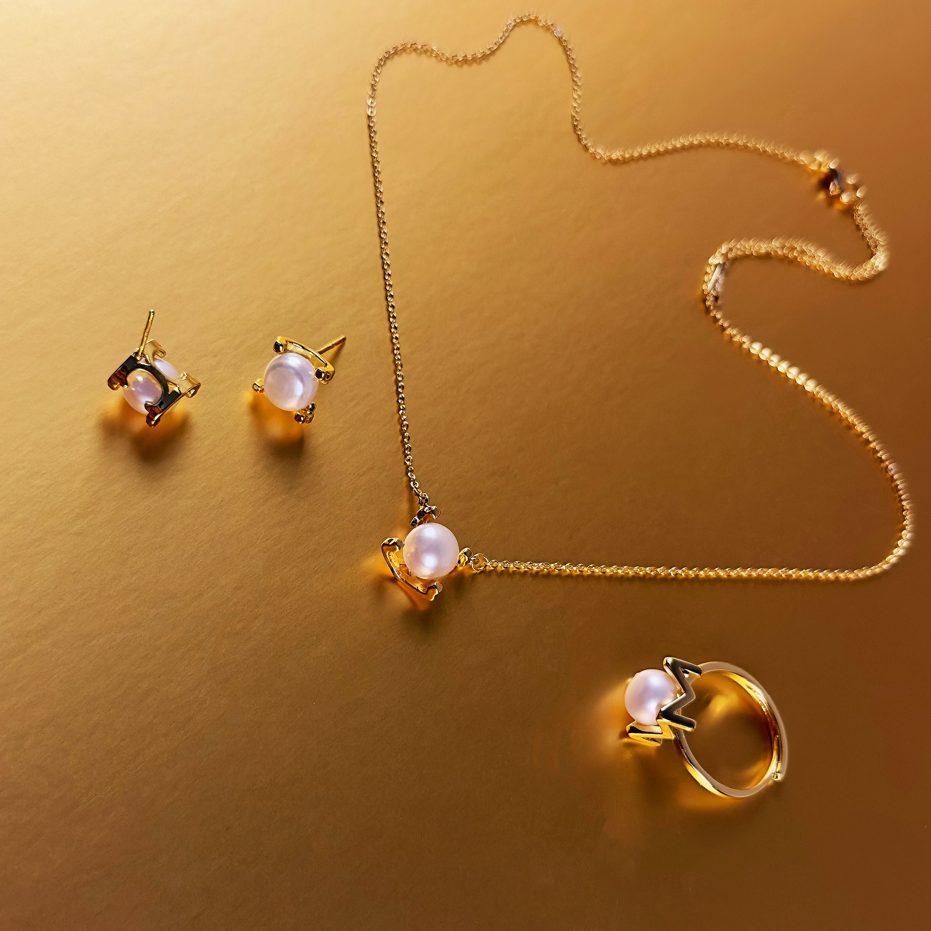 Classic Natural Freshwater Pearl Jewelry Set Pendant Necklace Keshi Pearl Stud Earrings 14K Gold ...