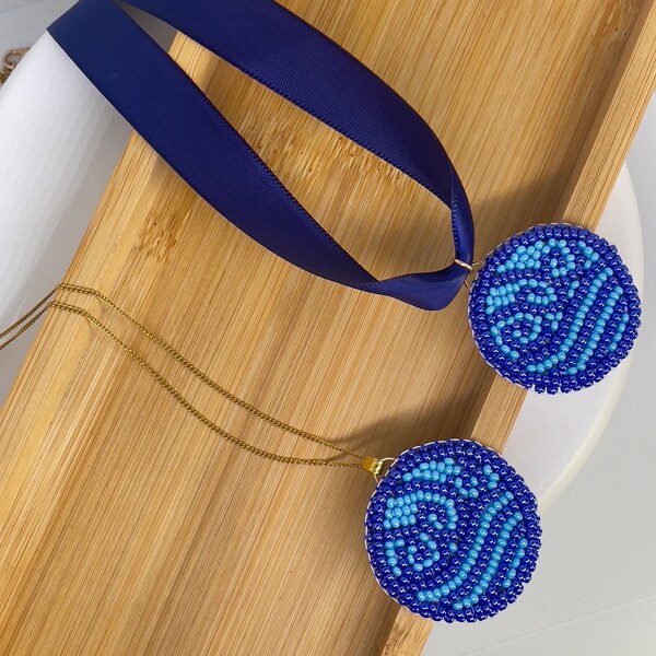 Avatar Necklace - Etsy