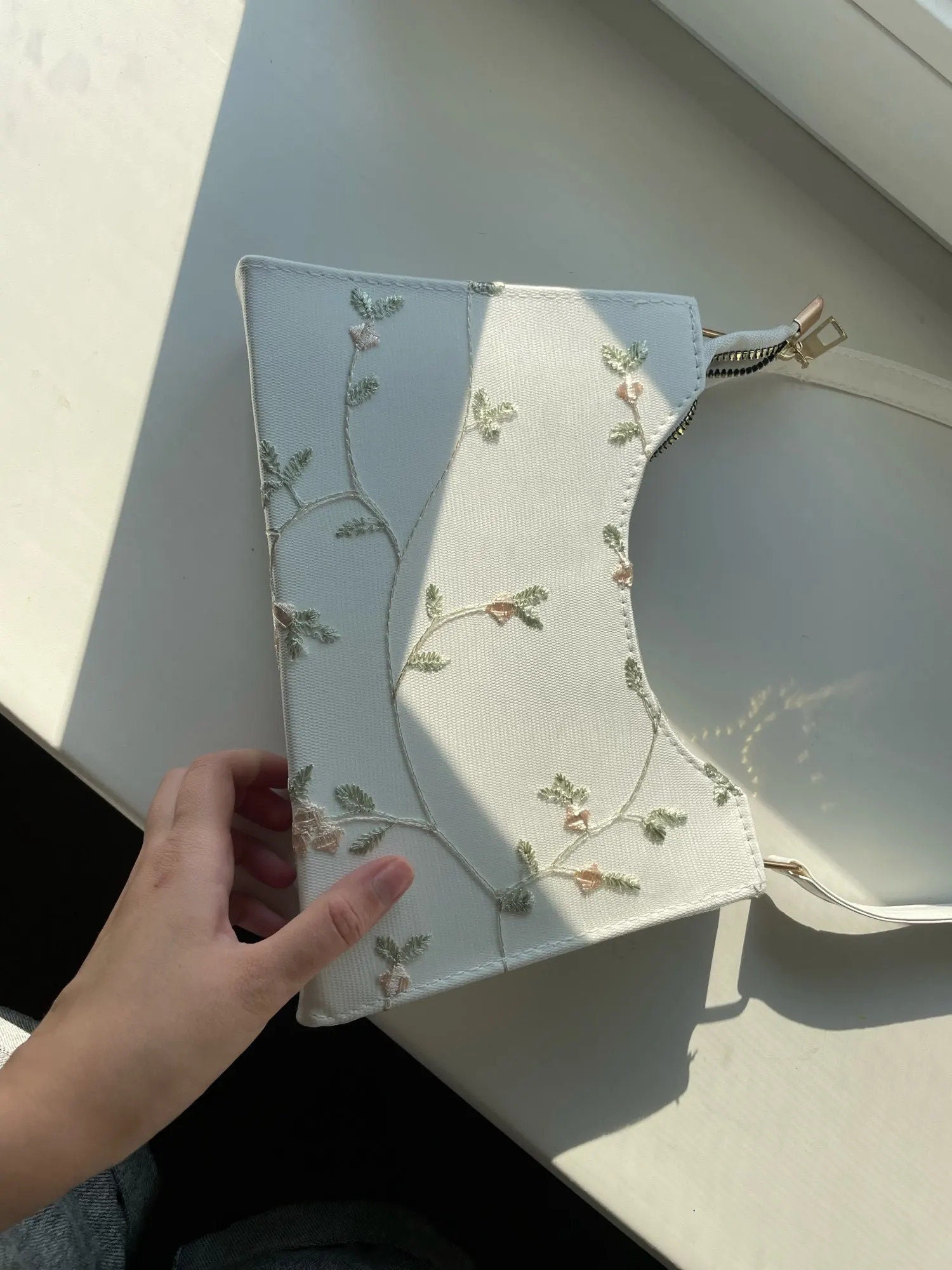 Floral Crossbody Bag, Wildflower Bag , Flower Handbag, Wrist and ...