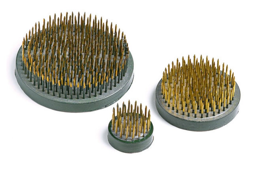 Flower Frog- 1" Pin Frog - Etsy