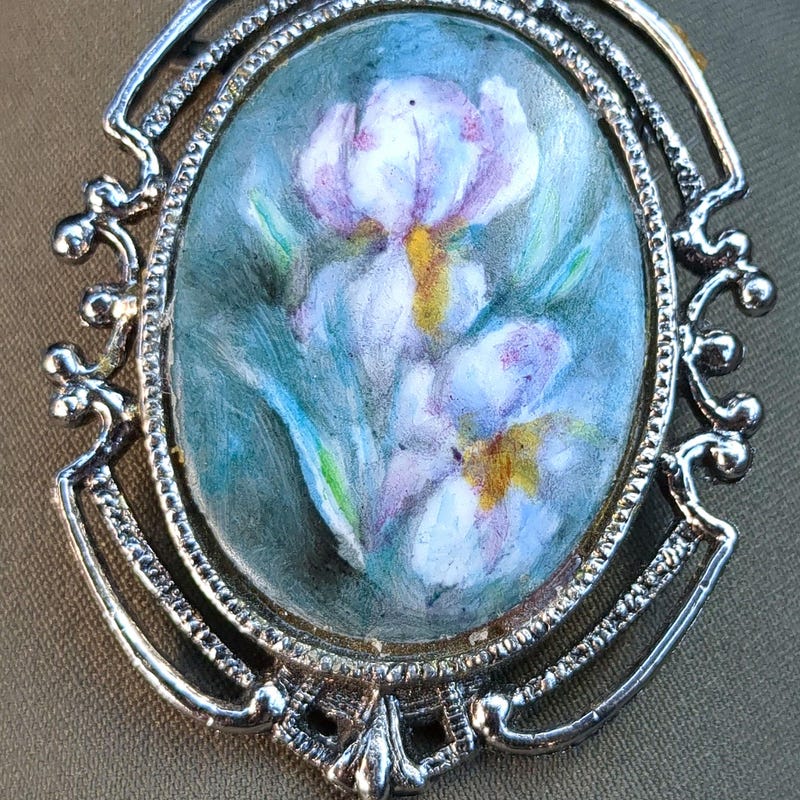 Vintage Iris Brooch - Etsy UK