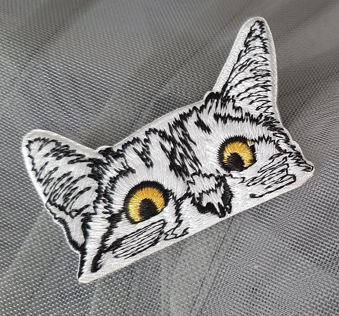 Peeking Silver Tabby Cat, Sew or Iron on Patch, Cute Curious Feline ...