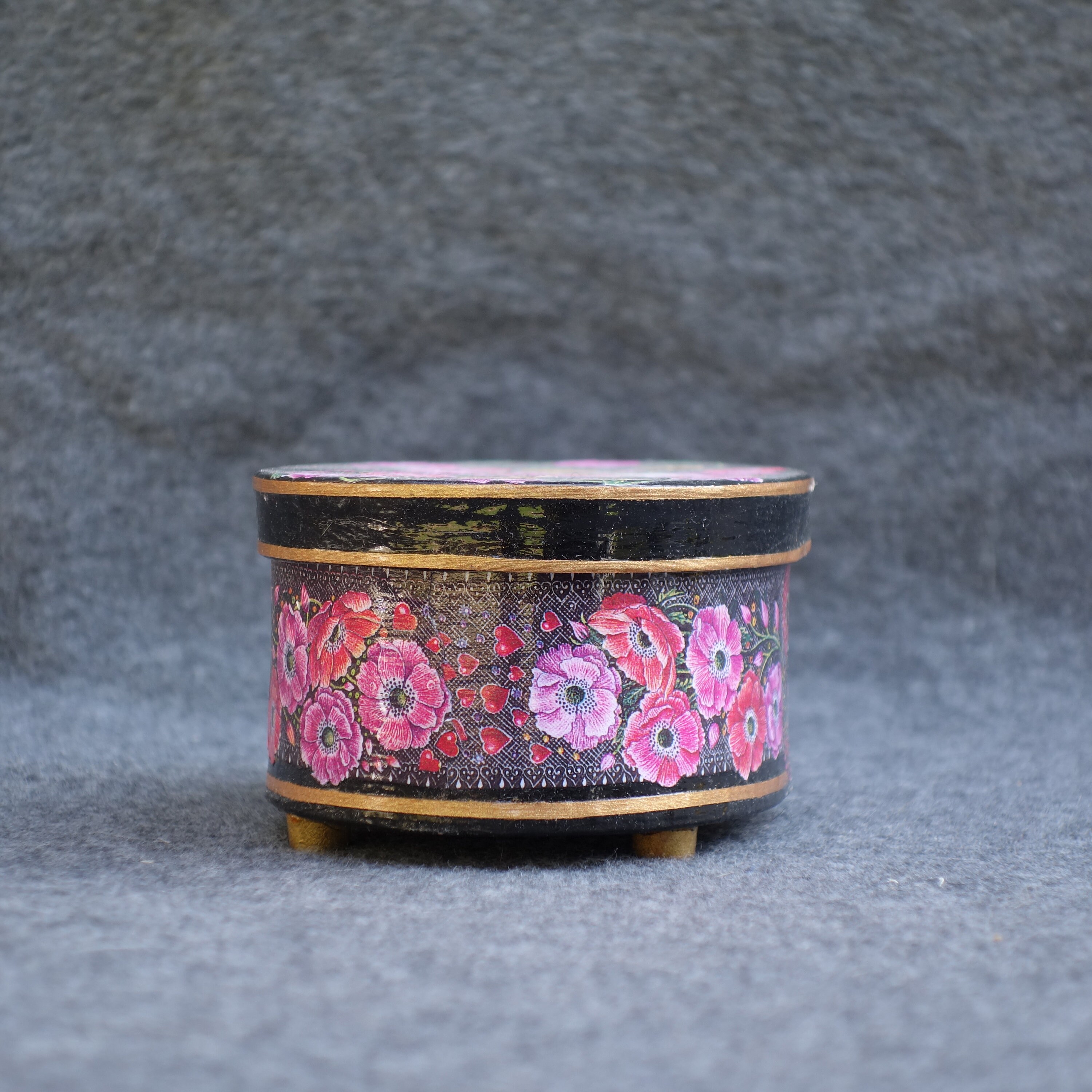Valentine's Sweetheart Decoupage Oval Paper Mache Box - Intricate Hand ...