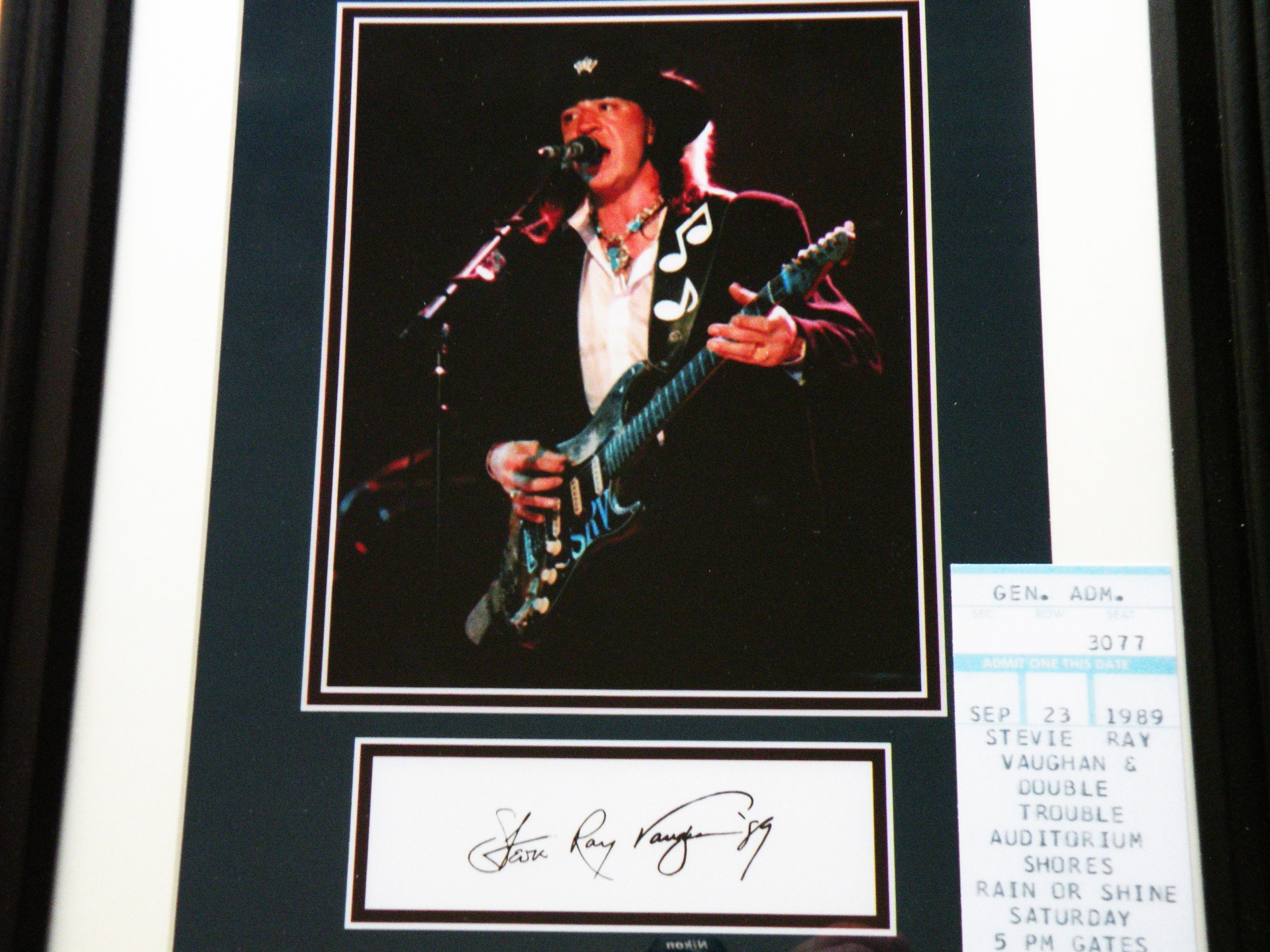 Stevie Ray Vaughan in Quality Framed 1989 Photo and Ticket,autograph ...