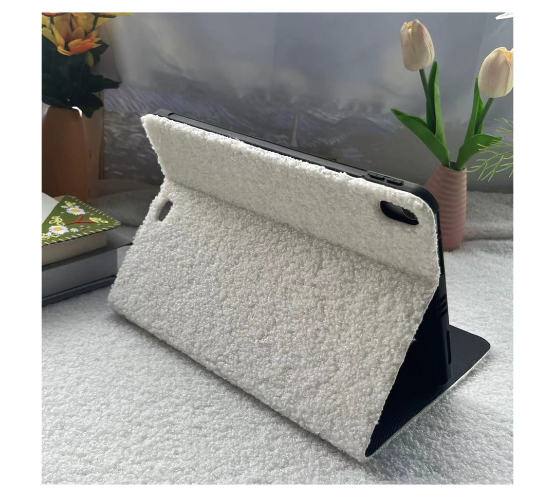 White Fluffy Teddy iPad Case for iPad 10 iPad 7/8/9 Case iPad 2021 iPad ...