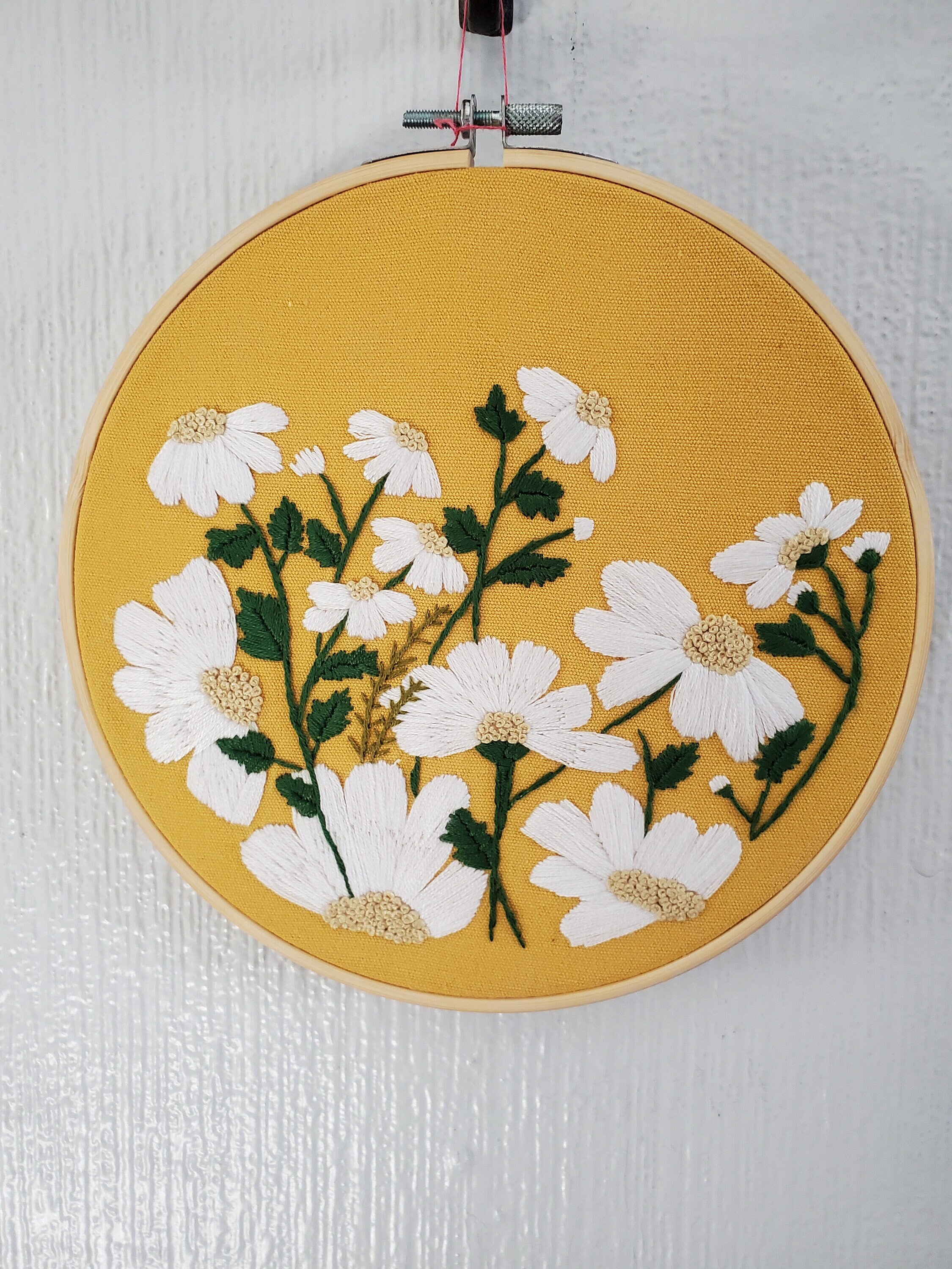 Embroidery Daisy With Yellow Background - Etsy