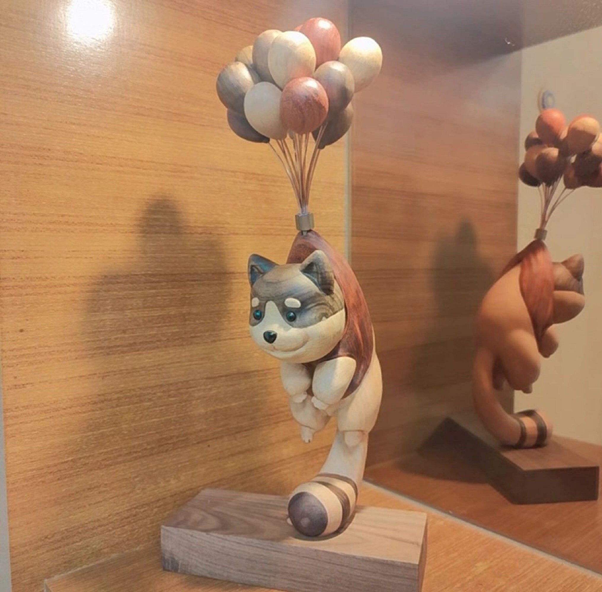 Natural Wood Balloon Cat Desktop Ornament, Handcrafted Wooden Cat ...
