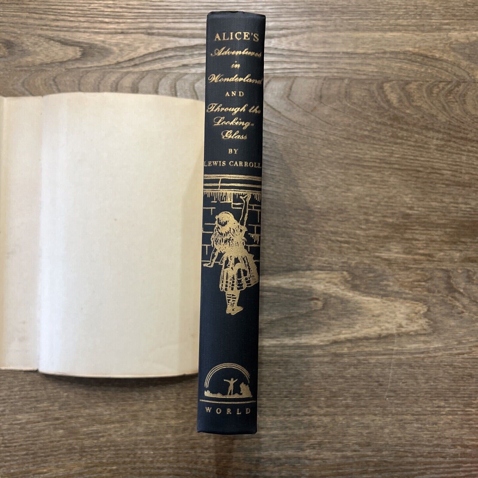 1946 Alices Adventures in Wonderland and Through the Looking Glass ...