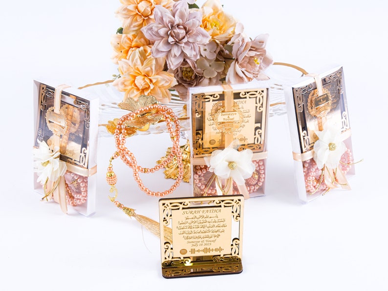 Personalized Surah Al-fatihah on Stand & Tasbeeh Favors | Wedding ...