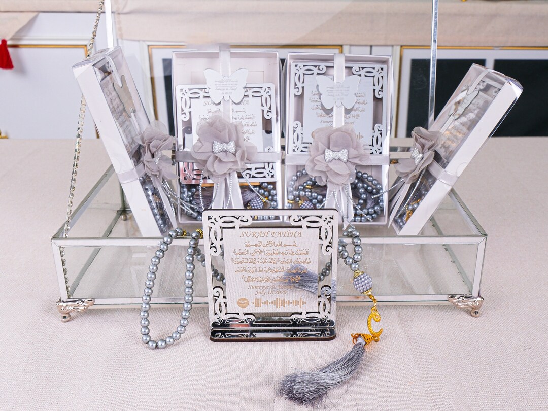 Personalized Surah Al-fatihah on Stand & Tasbeeh Favors | Wedding ...