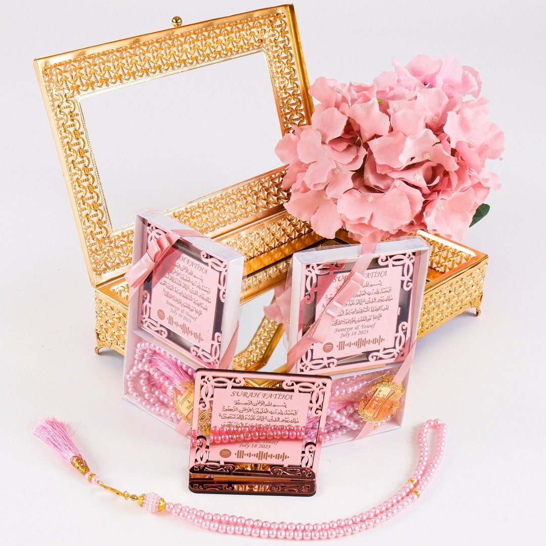 Personalized Surah Al-fatihah on Stand & Tasbeeh Favors | Wedding ...
