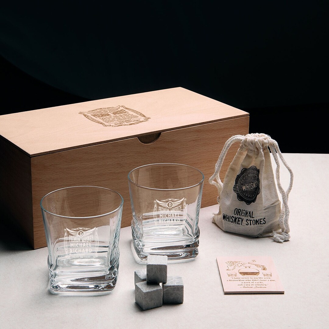 Engraved Whiskey Glass Set, Personalized Wooden Box, Whiskey Stones - Etsy