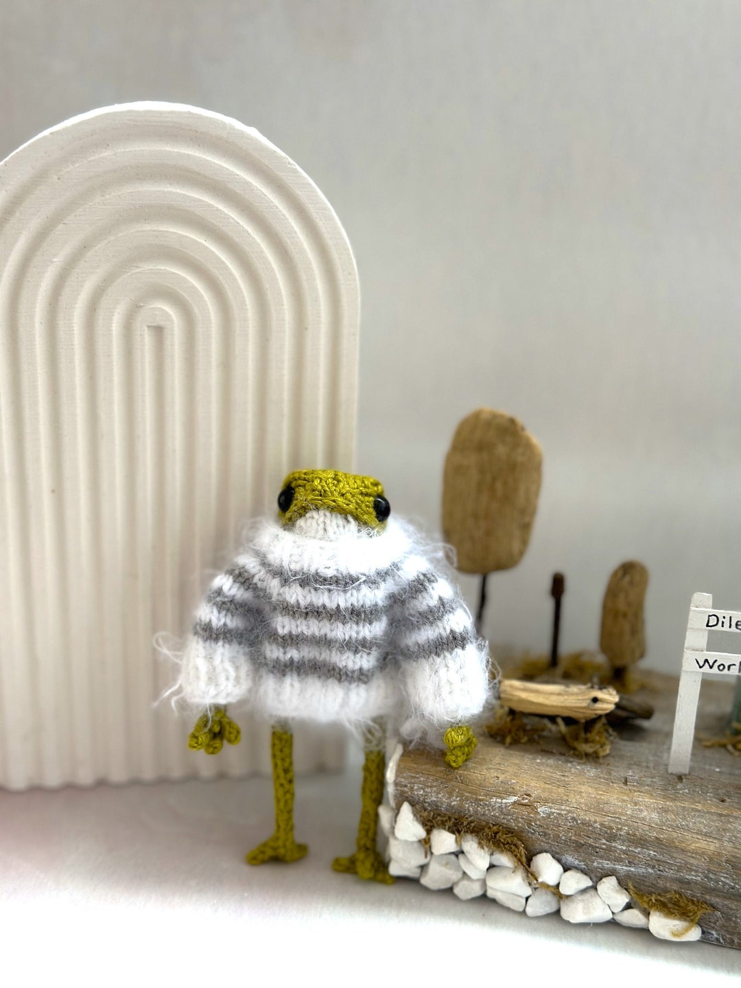 Crochet Frogs Pilous Striped Frog , Cute Frog With Sweater , Custom ...