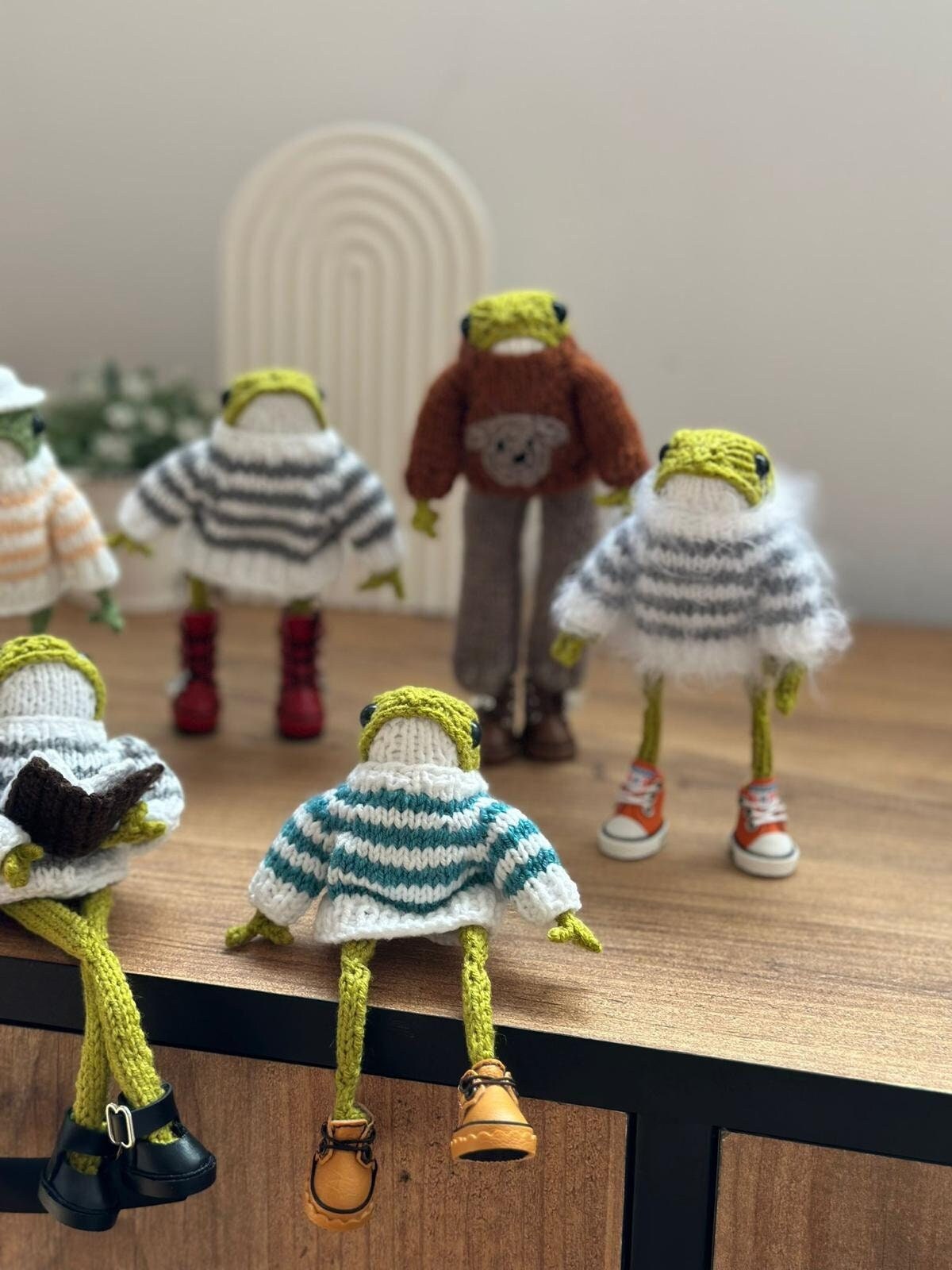 GREEN FROG Knitting , Cute Frog With Sweater , Custom Frog ,finished ...