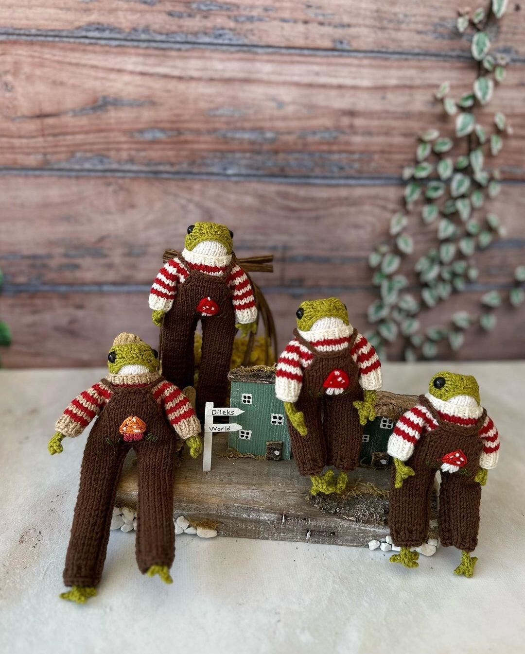 Knitted Frog Stuffed Animal Green Toad as Funny Gift, Knitting Frog's ...