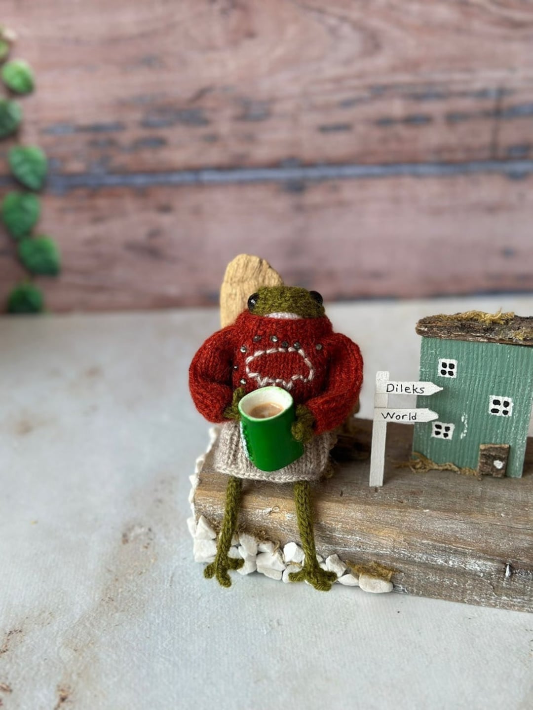 Cute Froggie , Custom Knittted Frog, Froggie's Sweater, Sweater to Fit ...