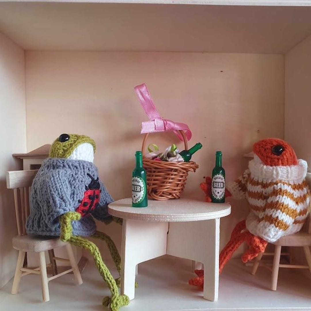 Drunk Cute Lovely Frogs Sitting on Table , Finished Toy, Little Frog ...