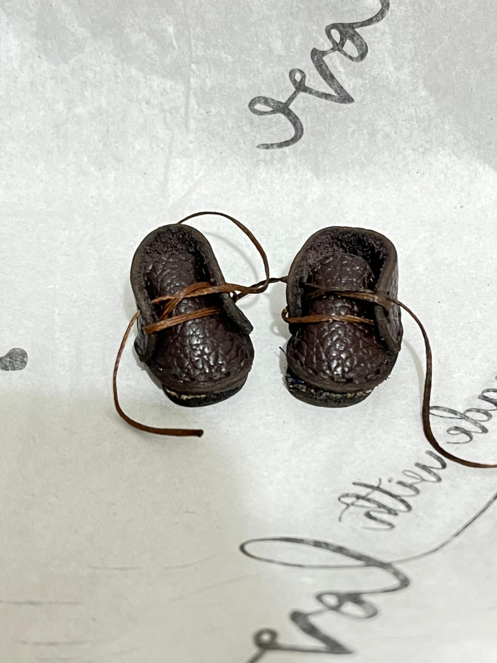 Handmade Leather Shoes for Frogs: Miniature Knit Shoes - Etsy