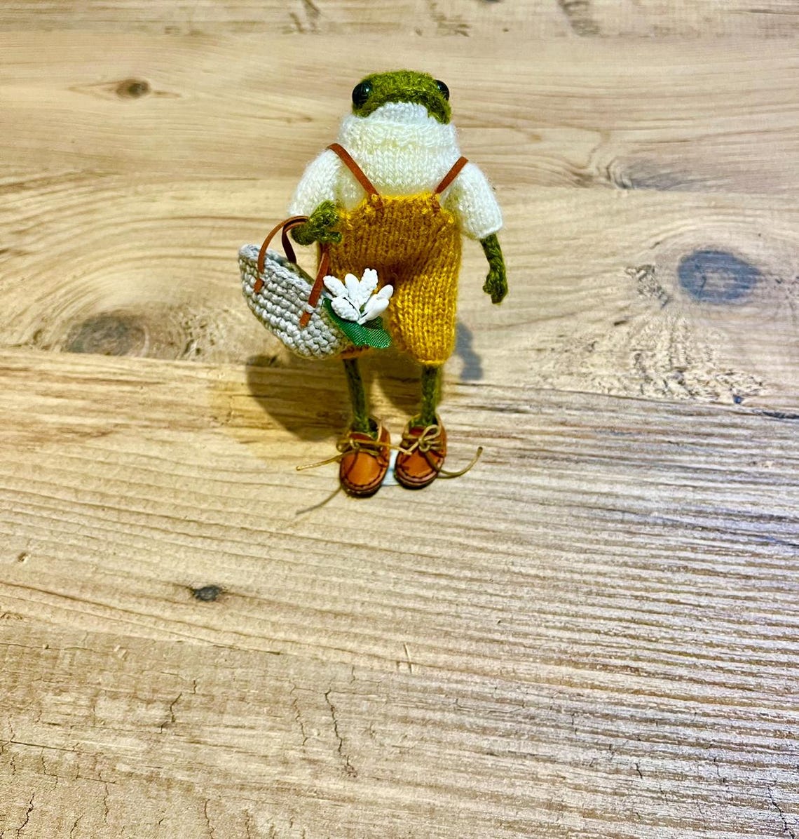 Handmade Knitted Frog With Basket: Organic Cotton Amigurumi - Etsy