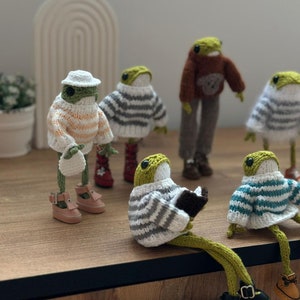 GREEN FROG Knitting , Cute Frog With Sweater , Custom Frog ,finished ...