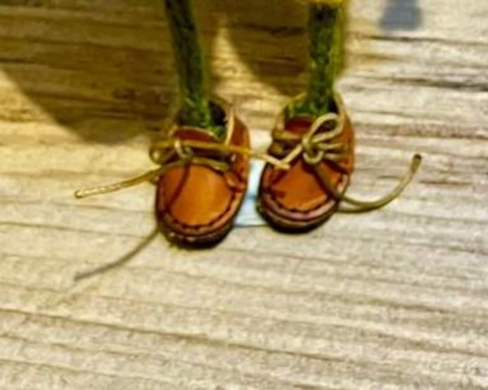 Handmade Leather Shoes for Frogs: Miniature Knit Shoes - Etsy