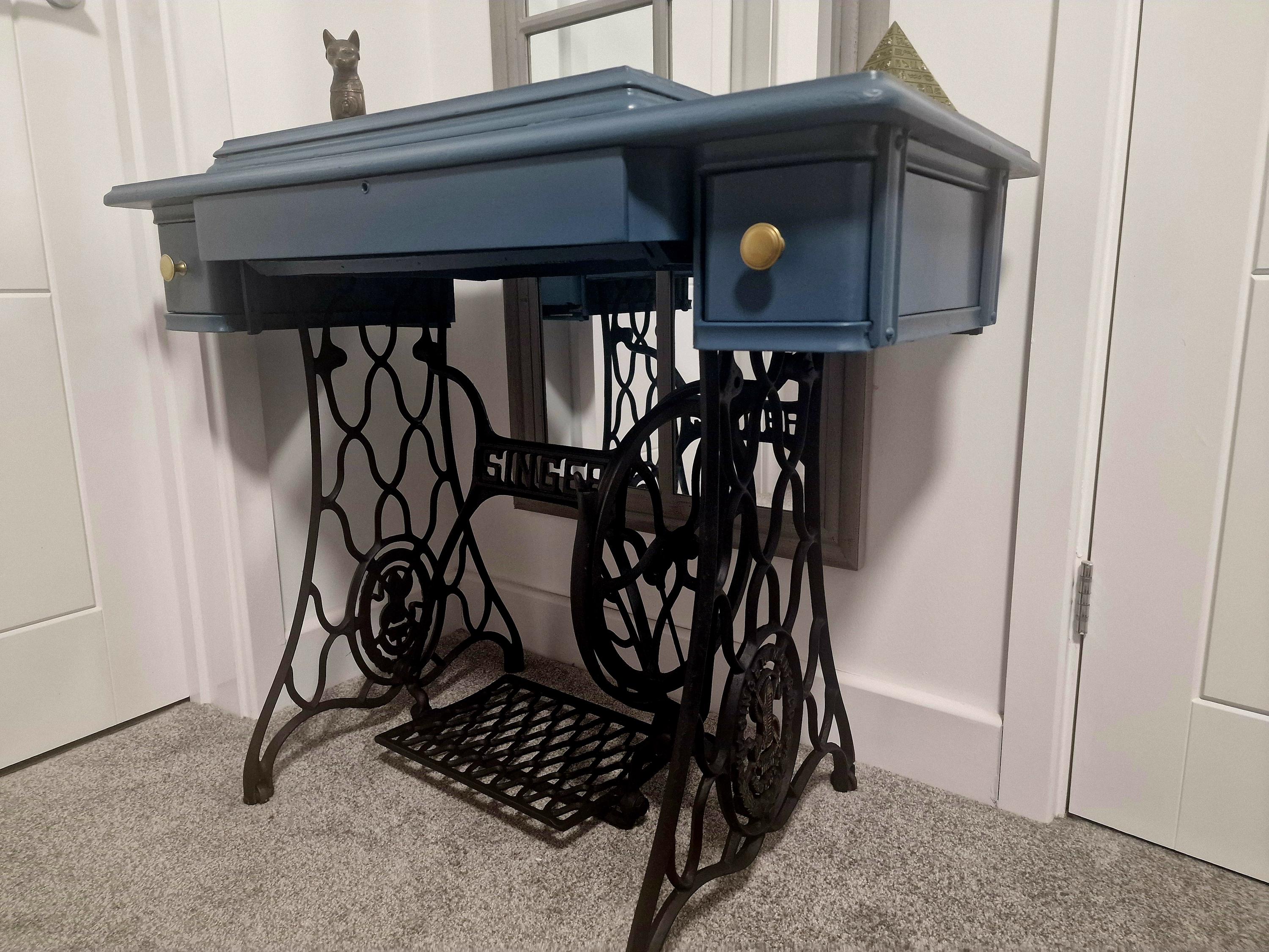 Singer Sewing Machine Hall / Console Table. - Etsy