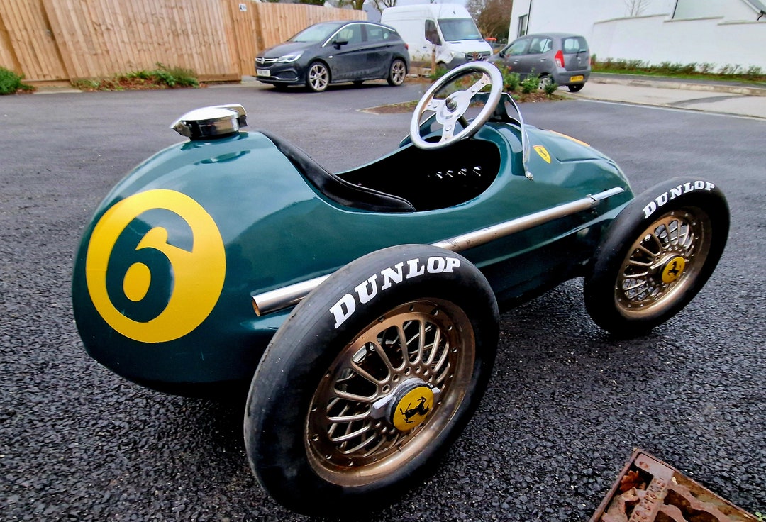 American Retro Vintage Pedal Car. Based on 1950's Ferrari 500 F2 Race ...