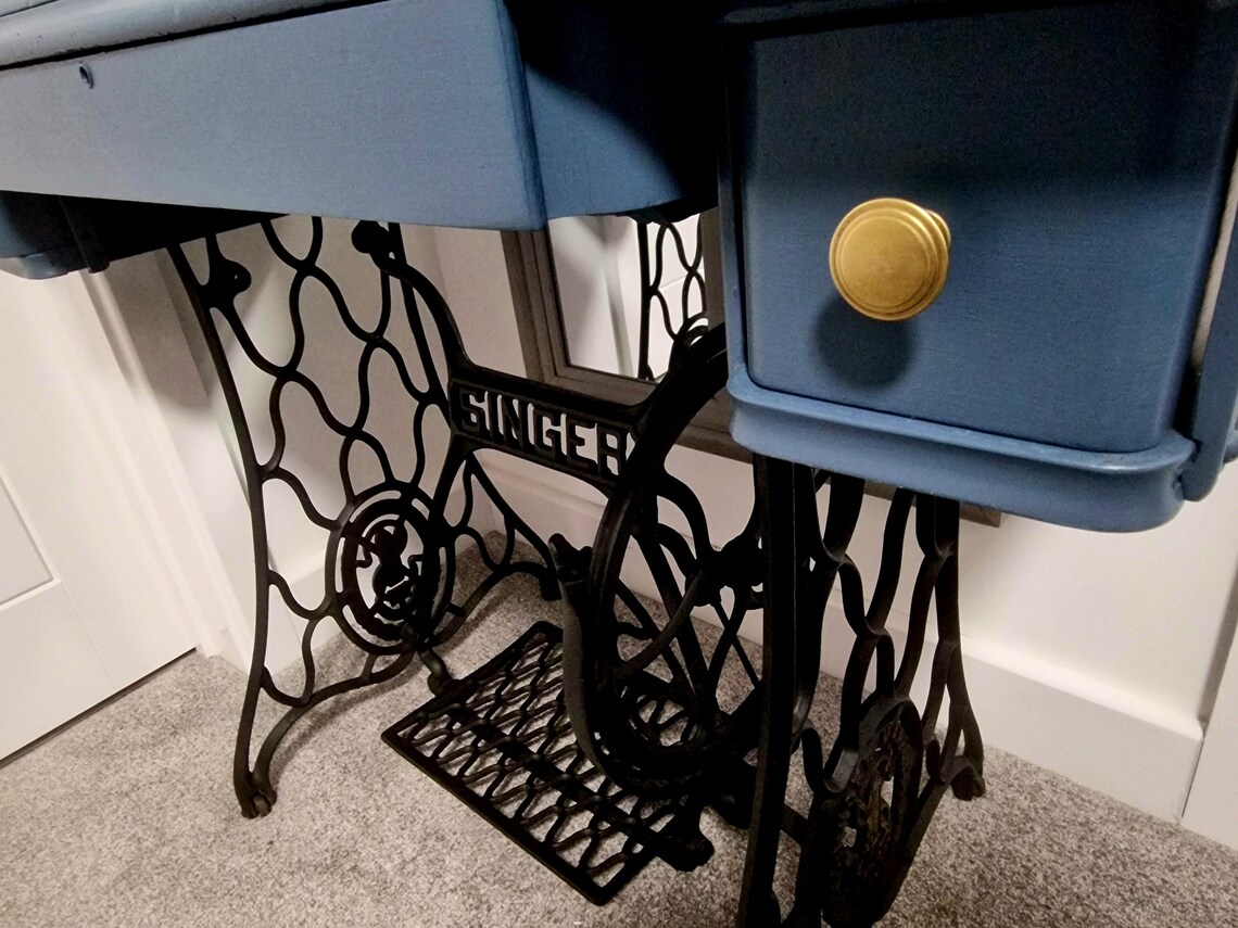 Singer Sewing Machine Hall / Console Table. - Etsy