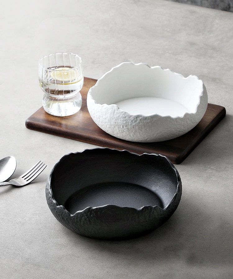 PT107 Chubby Ceramic Dinner Plates for Luxury Dining Experiences ...