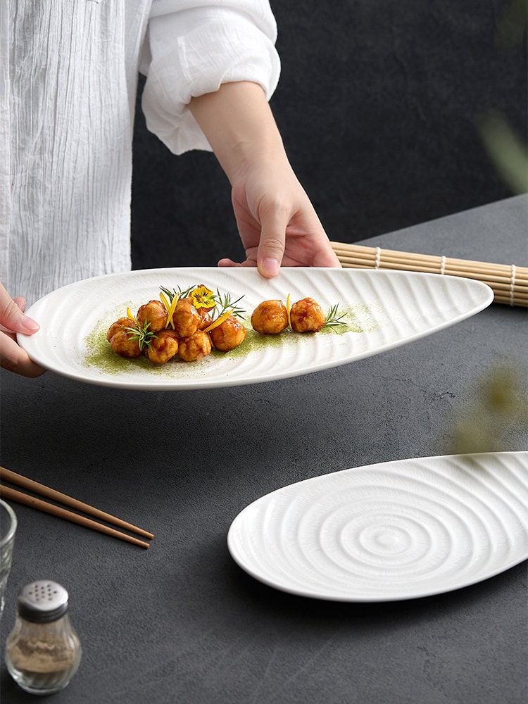 PT116 Chubby Ceramic Dinner Plates for Luxury Dining Experiences ...