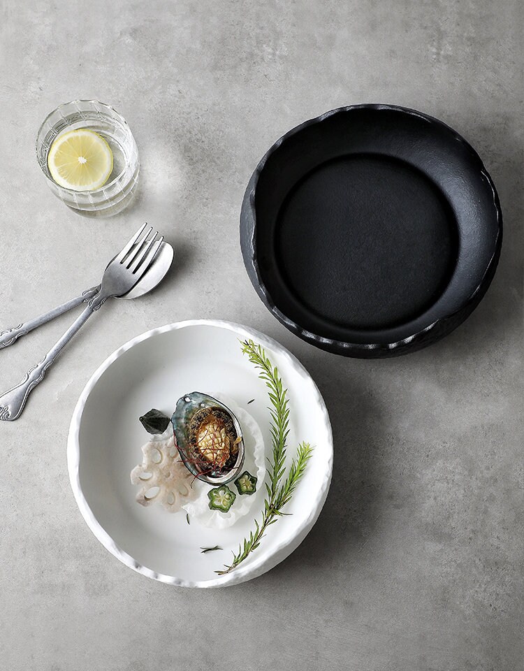 PT107 Chubby Ceramic Dinner Plates for Luxury Dining Experiences ...