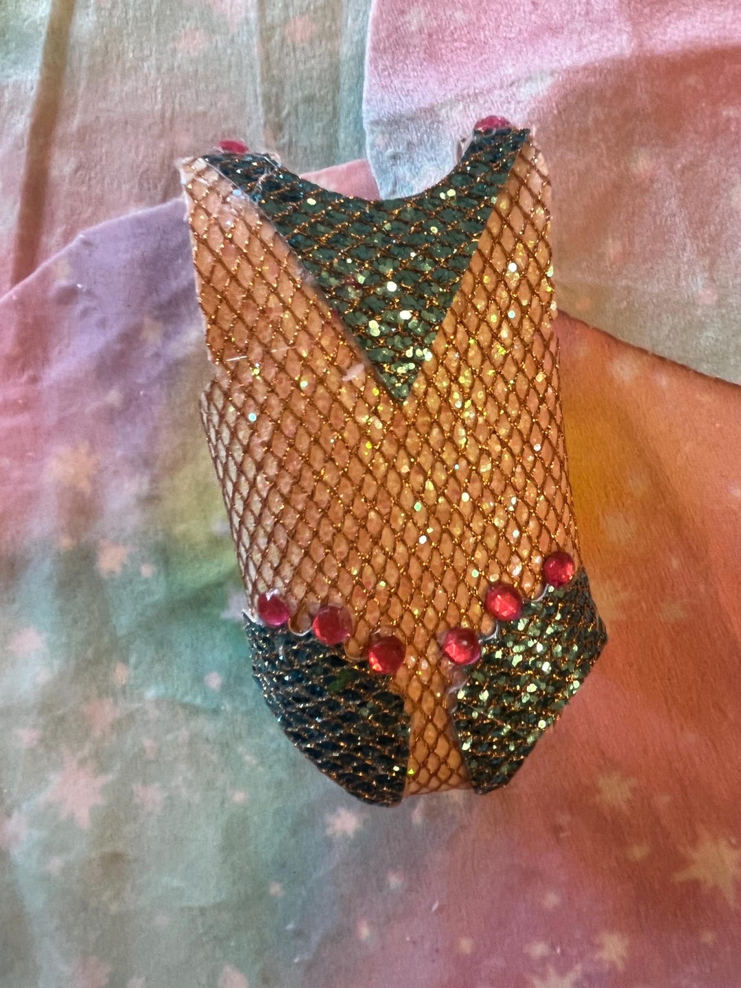 The Elf Tour Outfits Inspired by the Eras Tour | Sized for Your Red Elf ...