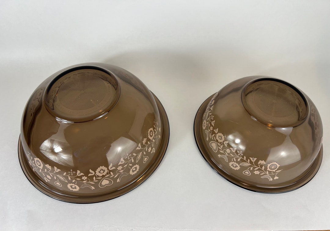 Vintage Pyrex Amber Glass Bowls - Etsy