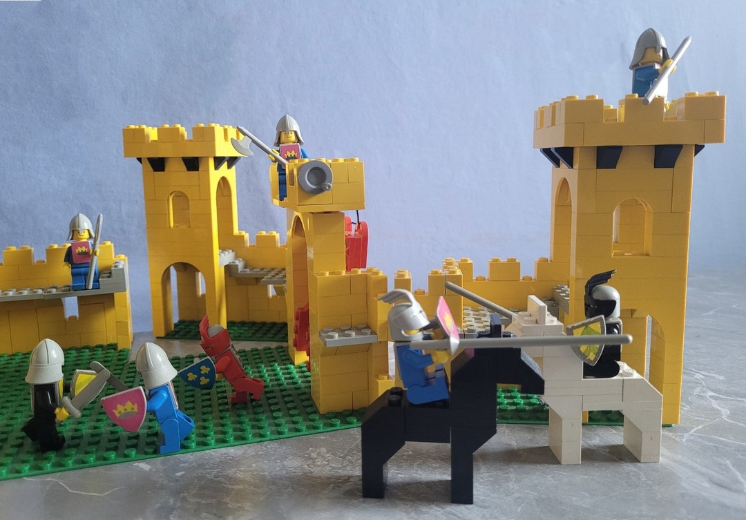 Vintage 1978 LEGO Classic Castle 375/6075. W/enhancements From LEGO ...