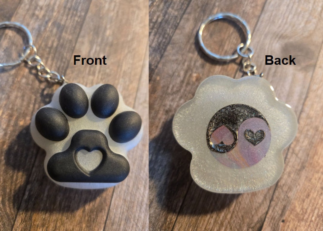 Black and Glittery White Metallic Peace Sign With Hearts Resin Keychain ...